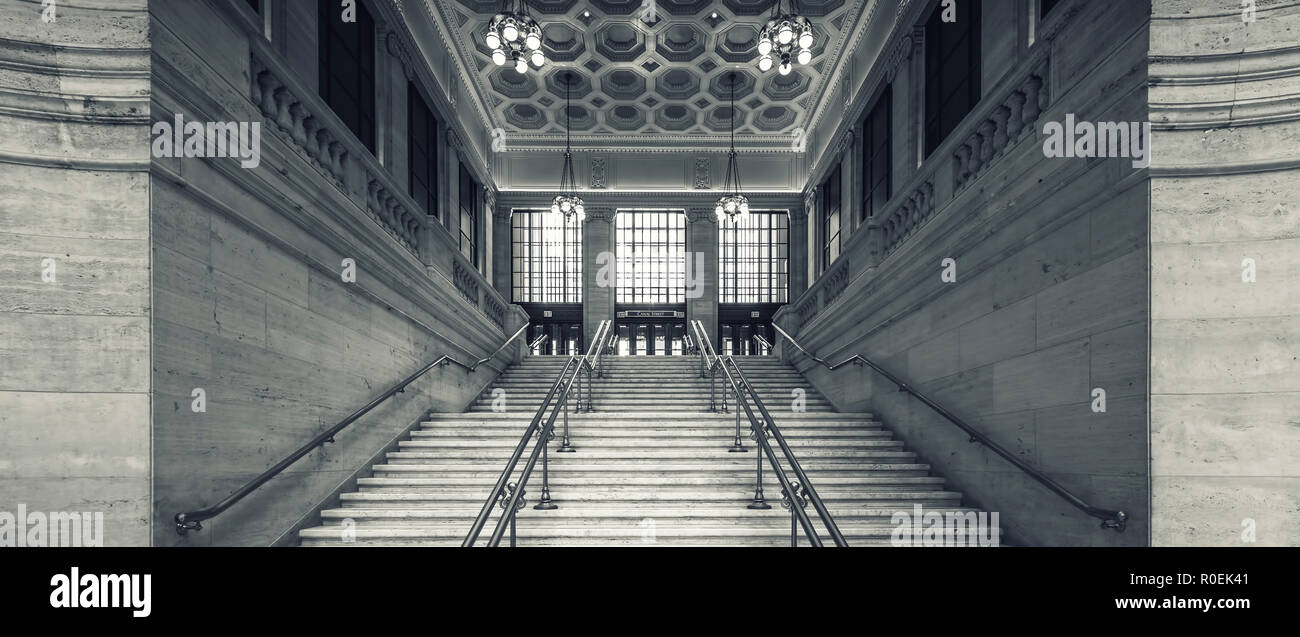 Chicago station union stairs hi-res stock photography and images - Alamy