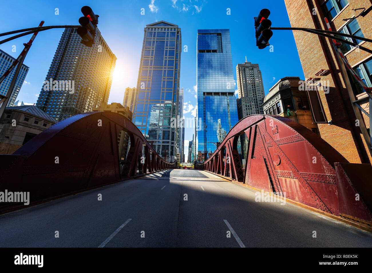View of Chicago downtown bridge and buiding Stock Photo - Alamy