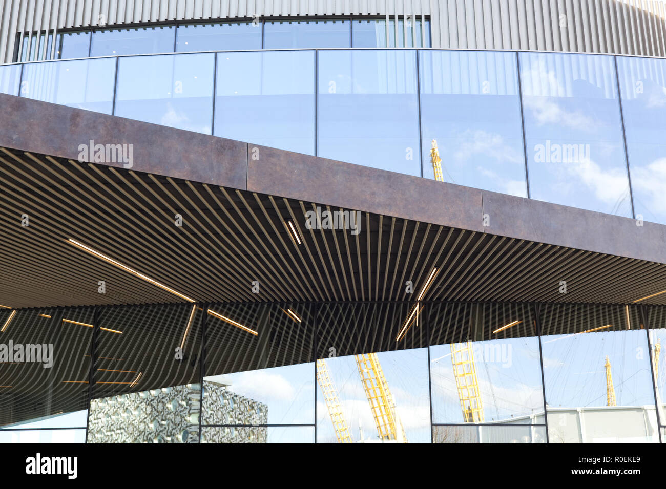 Building facades abstract hi-res stock photography and images - Alamy