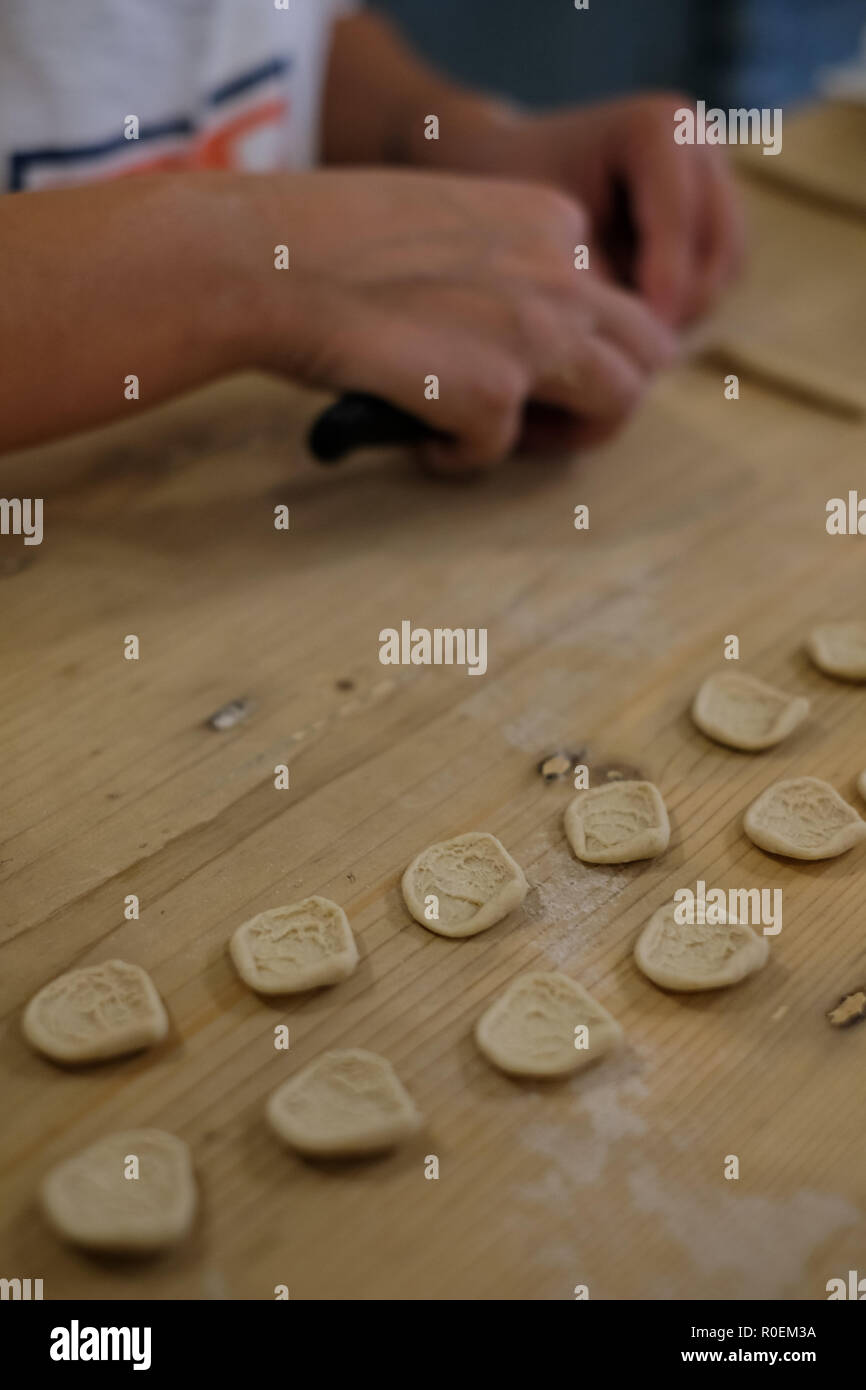 Ear shaped pasta hi-res stock photography and images - Alamy