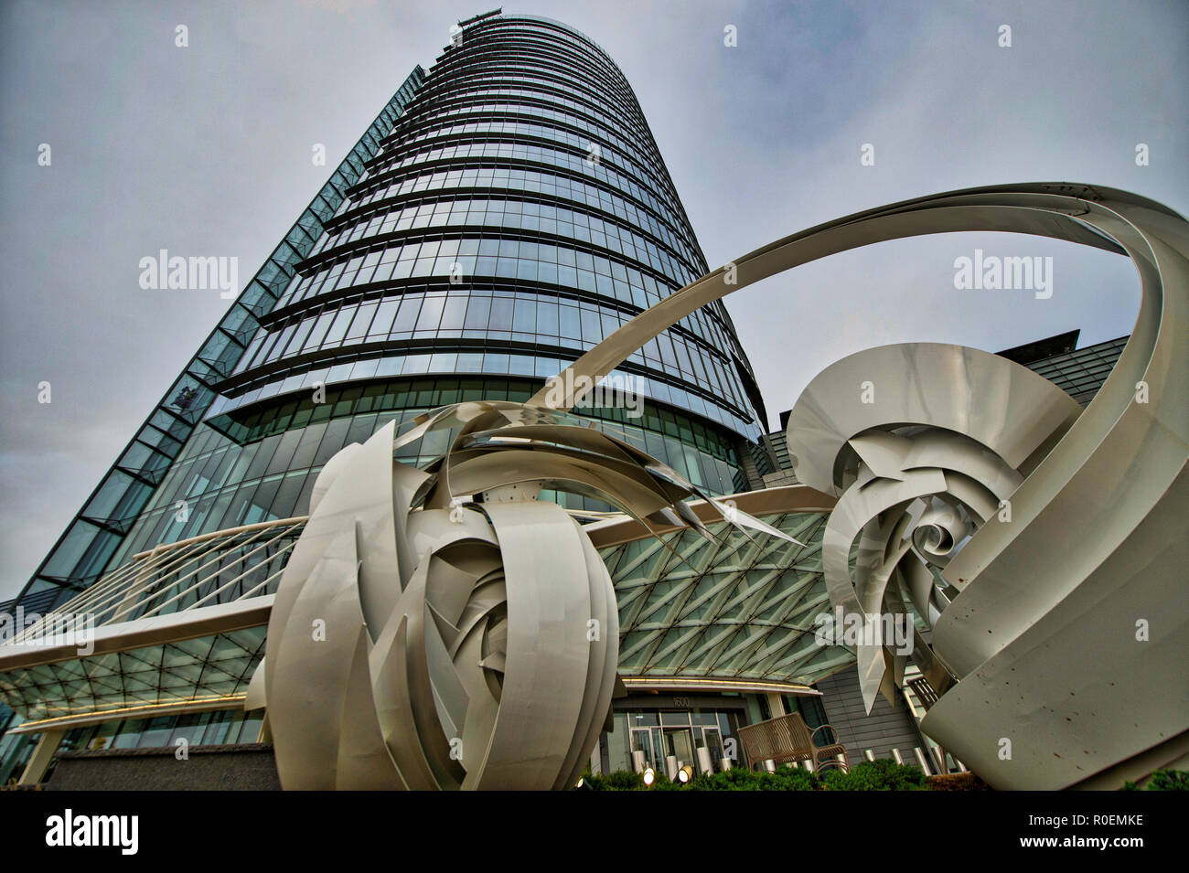 Silver line mclean metro hi-res stock photography and images - Alamy