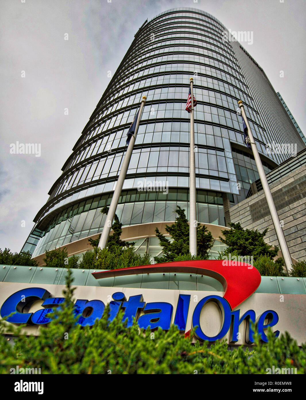 Silver line mclean metro hi-res stock photography and images - Alamy