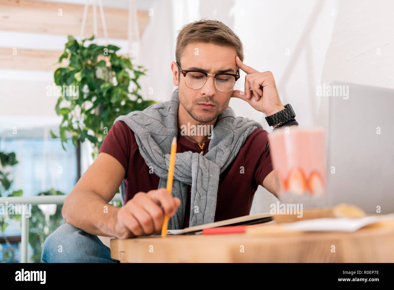 Business man many ideas hi-res stock photography and images - Alamy