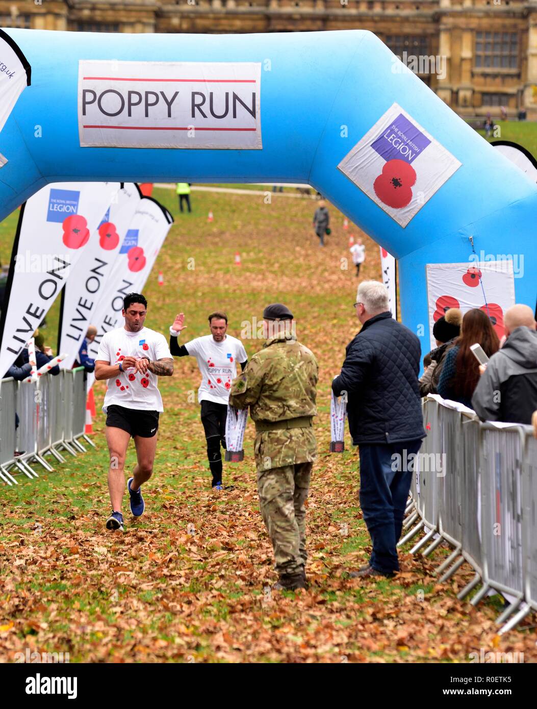 Nottingham, UK. 4th November 2018. The Royal British Legion Poppy Run ...