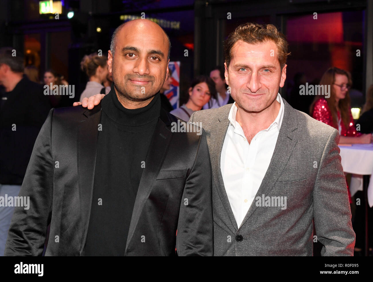 Bavaria, München. 4th Nov 2018. Murali Perumal (l) and Tim Seyfi, actor ...