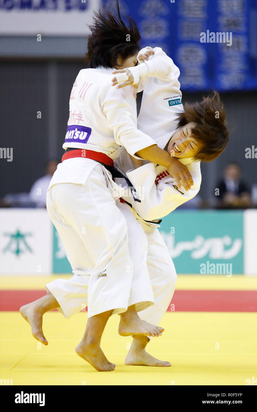 Chiba, Japan. 4th Nov, 2018. (L to R) Rina Tatsukawa, Chishima Maeda ...