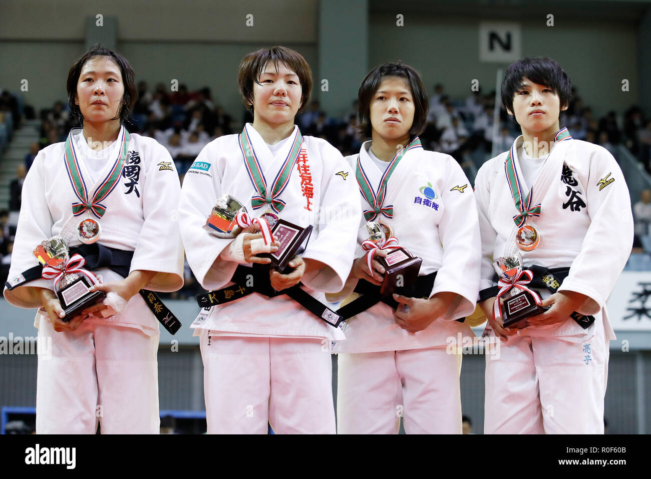 Chiba, Japan. 4th Nov, 2018. (L to R) Rina Tatsukawa, Chishima Maeda ...