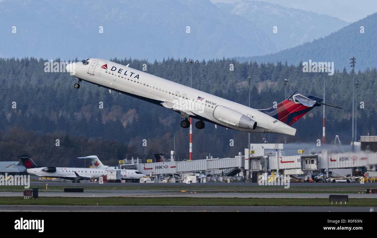 Richmond, British Columbia, Canada. 4th Nov, 2018. A Delta Air Lines ...