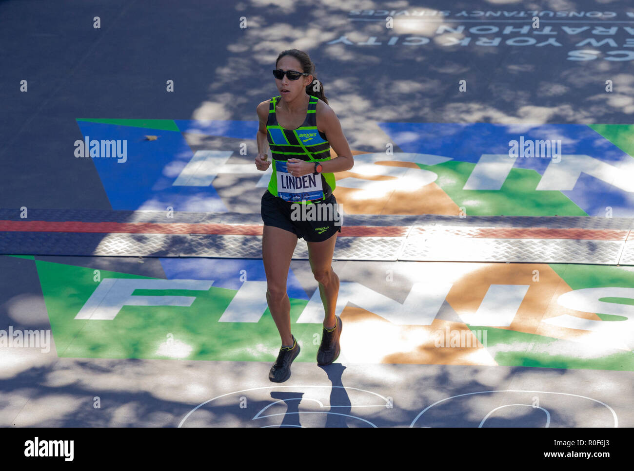 Desiree linden hi-res stock photography and images - Alamy