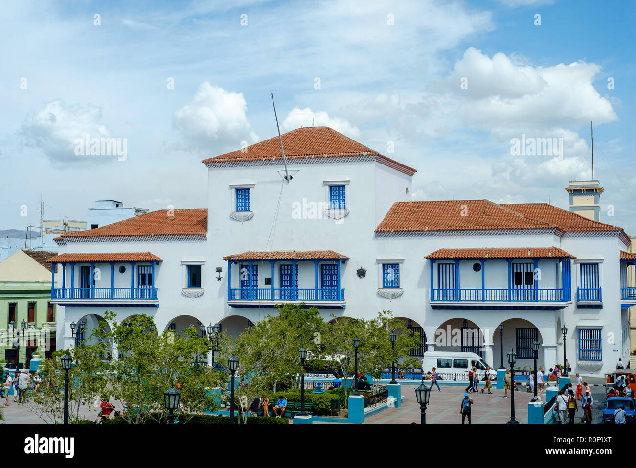Parque cespedes and town hall hi-res stock photography and images - Alamy