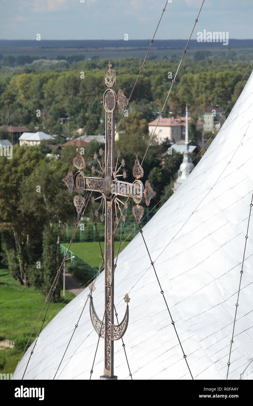 Cross on church dome hi-res stock photography and images - Alamy