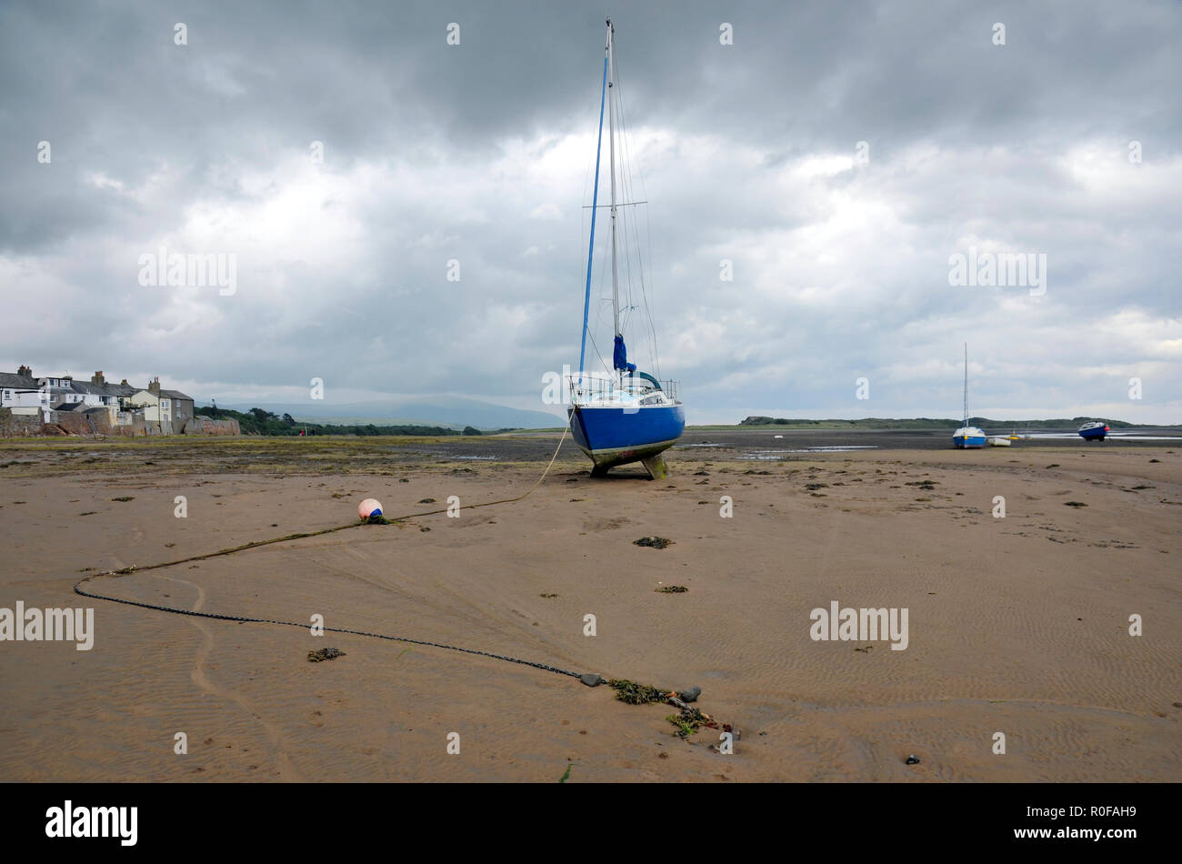Harbour keels hi-res stock photography and images - Alamy