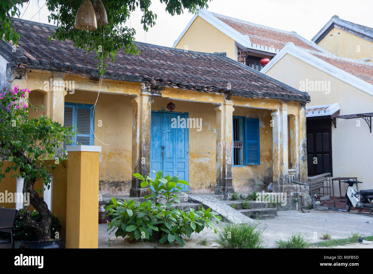 yellow colonial house in Hoi An Stock Photo - Alamy
