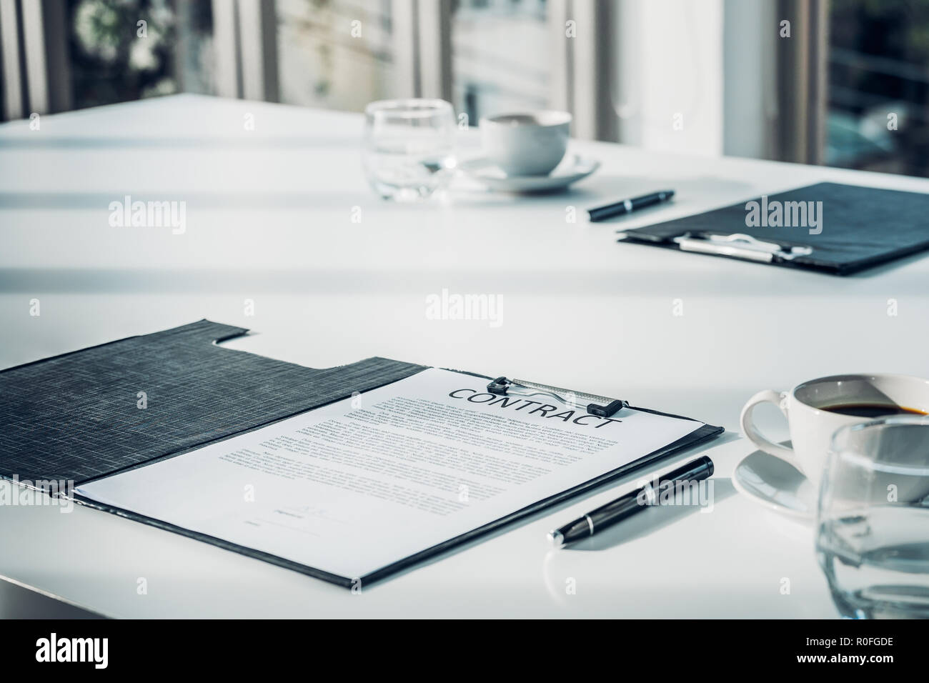 Agreement paper hi-res stock photography and images - Alamy