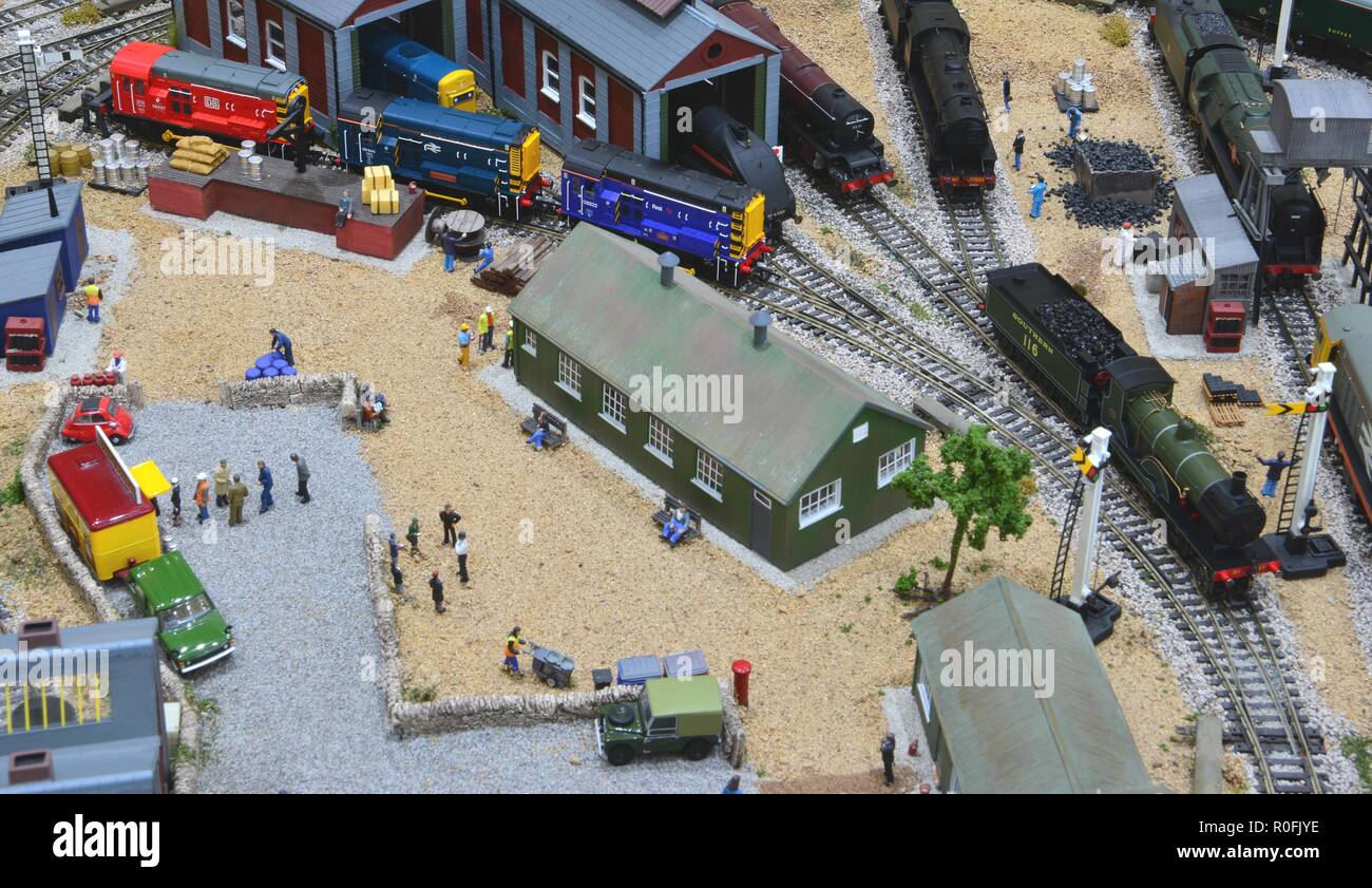 An industrial station year scene in 00 scale Stock Photo - Alamy