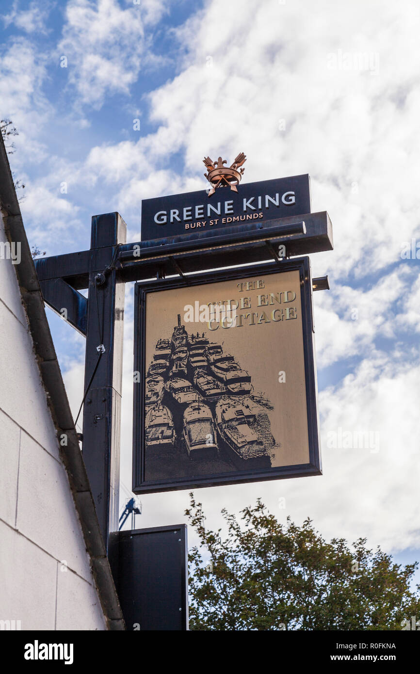Tied End Cottage pub sign in Teddington,England,UK Stock Photo - Alamy