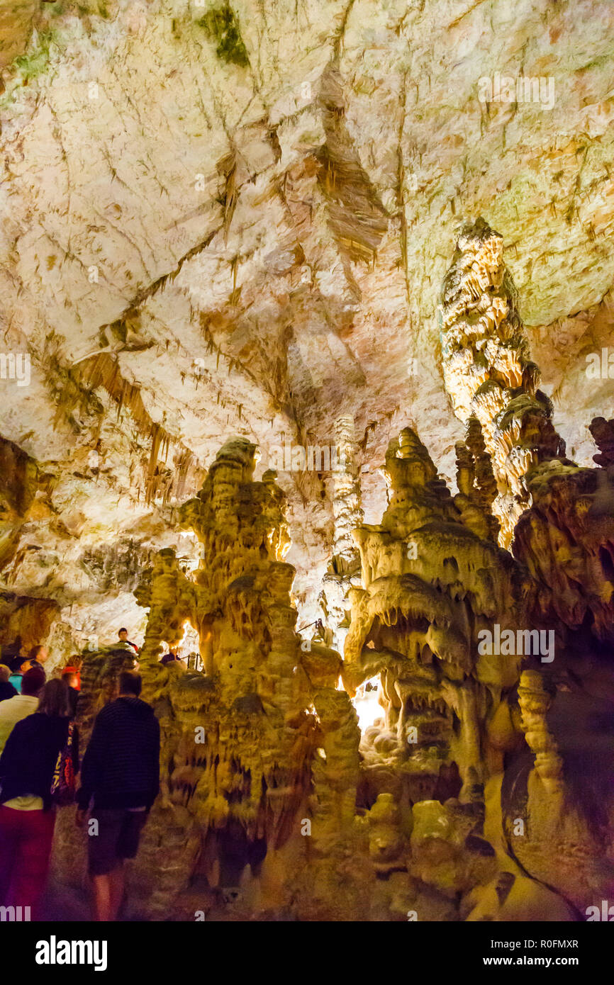 Karst cave hi-res stock photography and images - Alamy