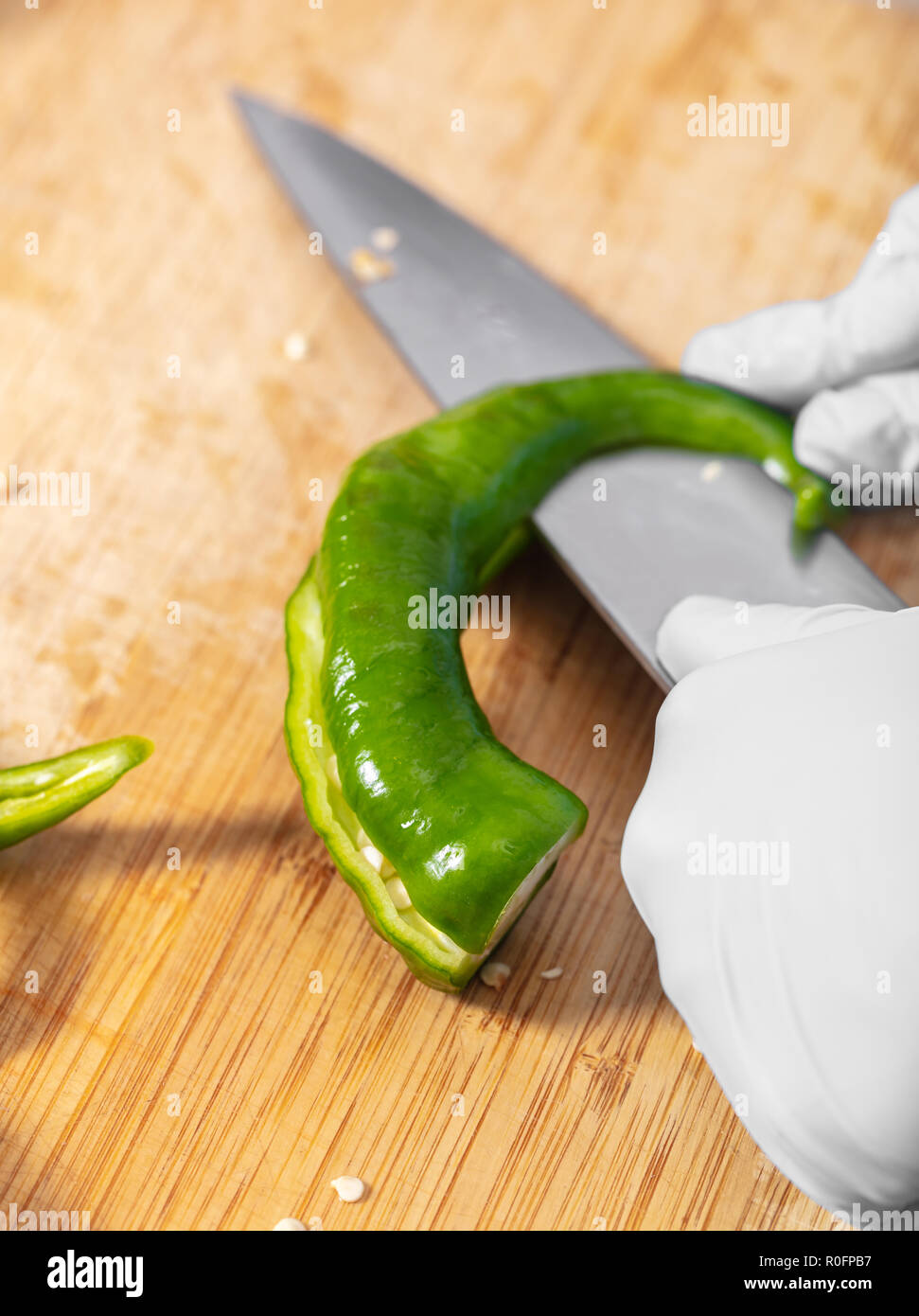 Capsicum cutting knife chef hi-res stock photography and images - Alamy