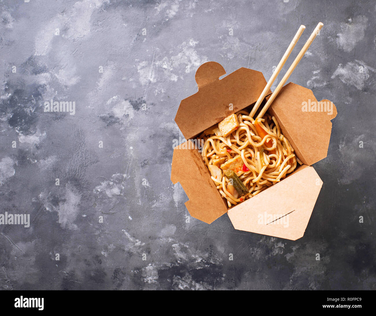 Box with traditional asian noodles Stock Photo - Alamy