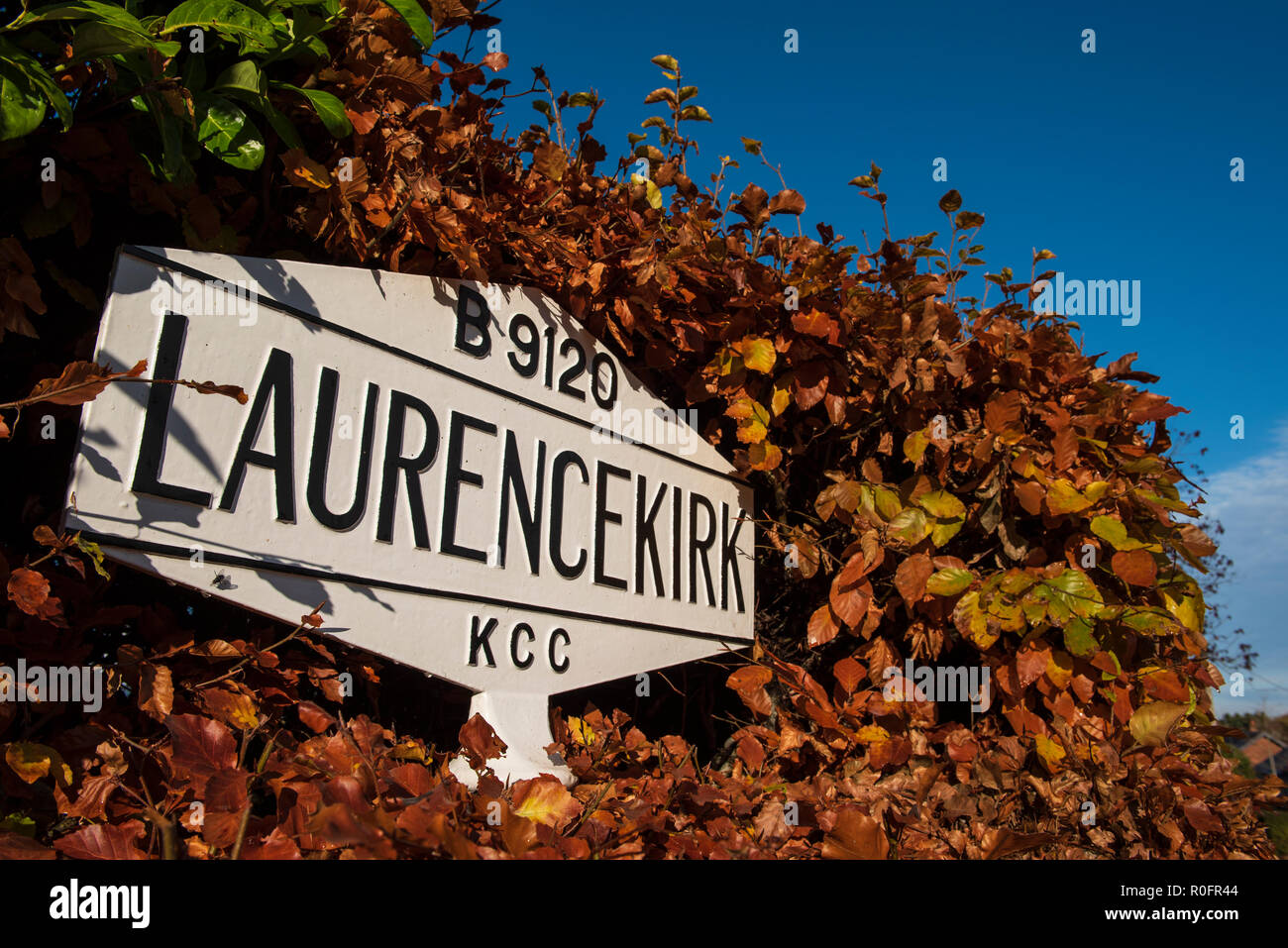 Metal road hi-res stock photography and images - Alamy