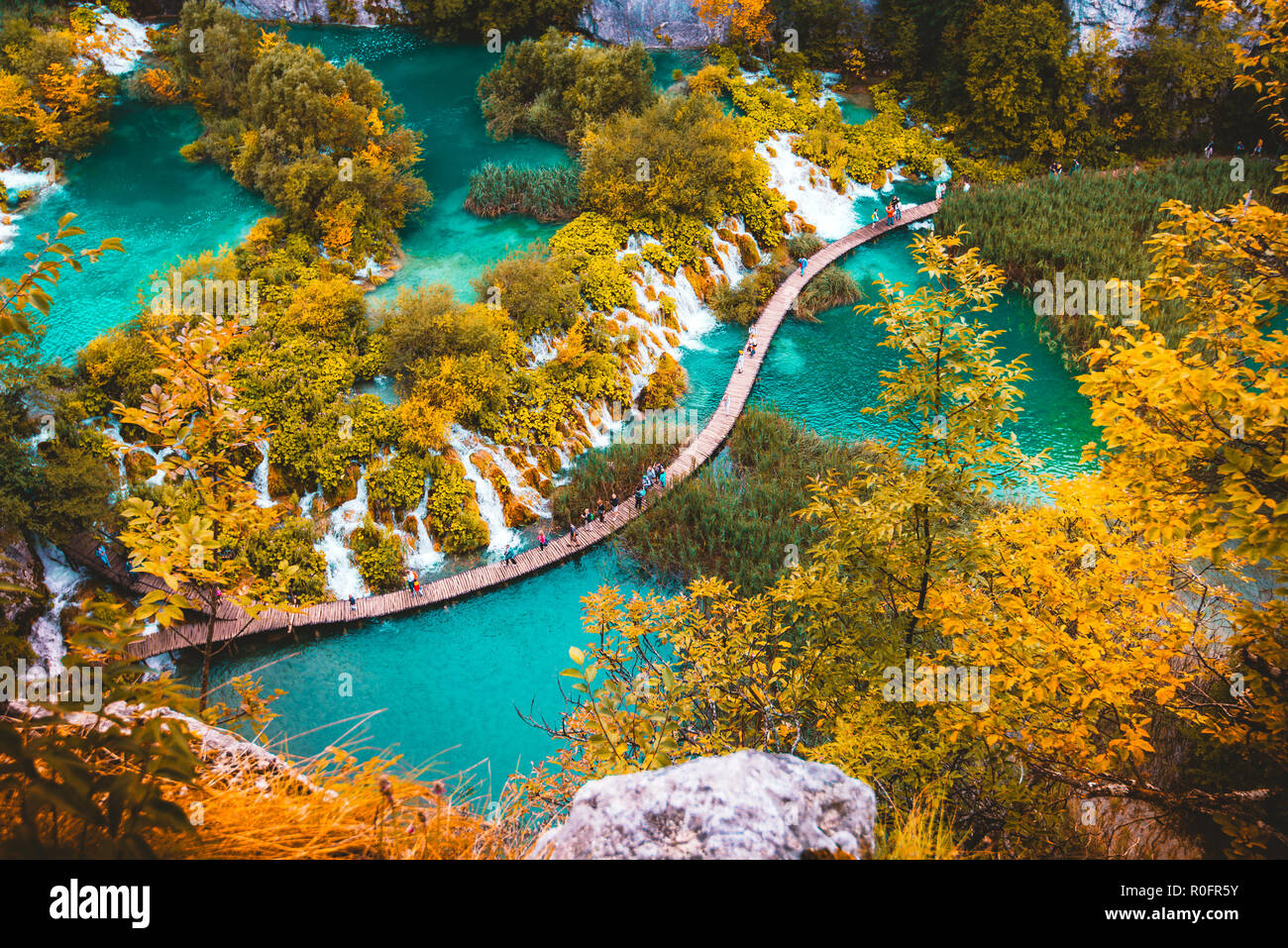 beautiful lakes landscape fall season - Plitvice Lakes - Croatia travel ...