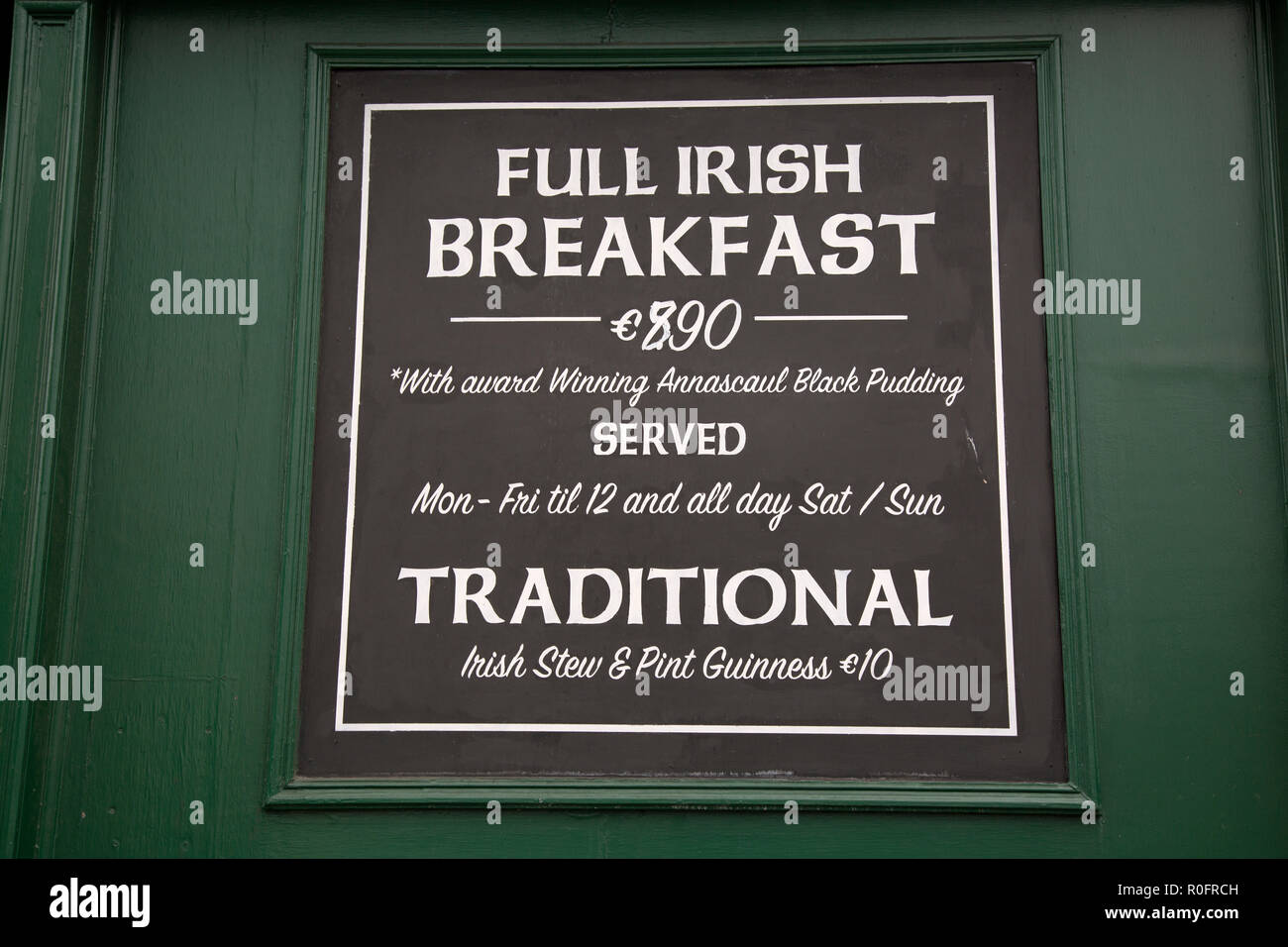 Full Irish Breakfast Sign, Dublin, Ireland Stock Photo - Alamy