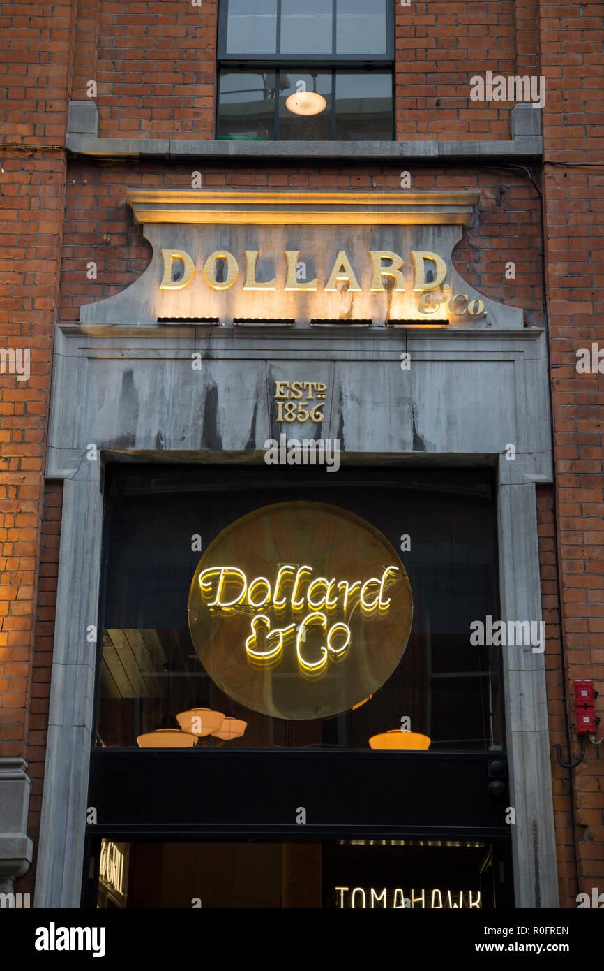 Dolland hi-res stock photography and images - Alamy