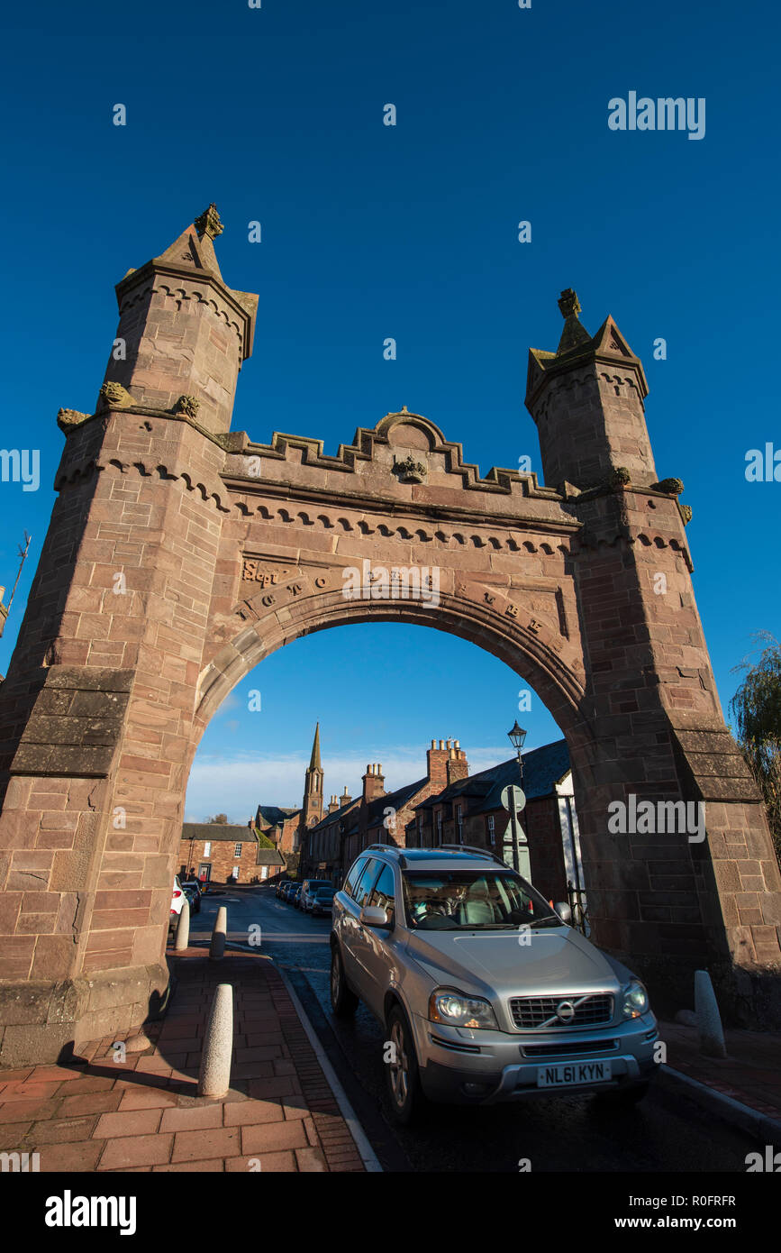 Royal arch scotland hi-res stock photography and images - Alamy