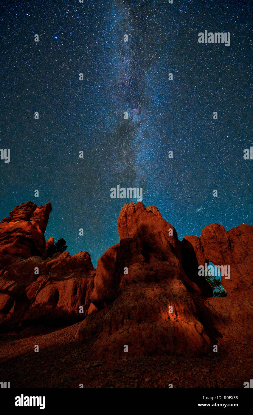Utah night sky rock hi-res stock photography and images - Alamy