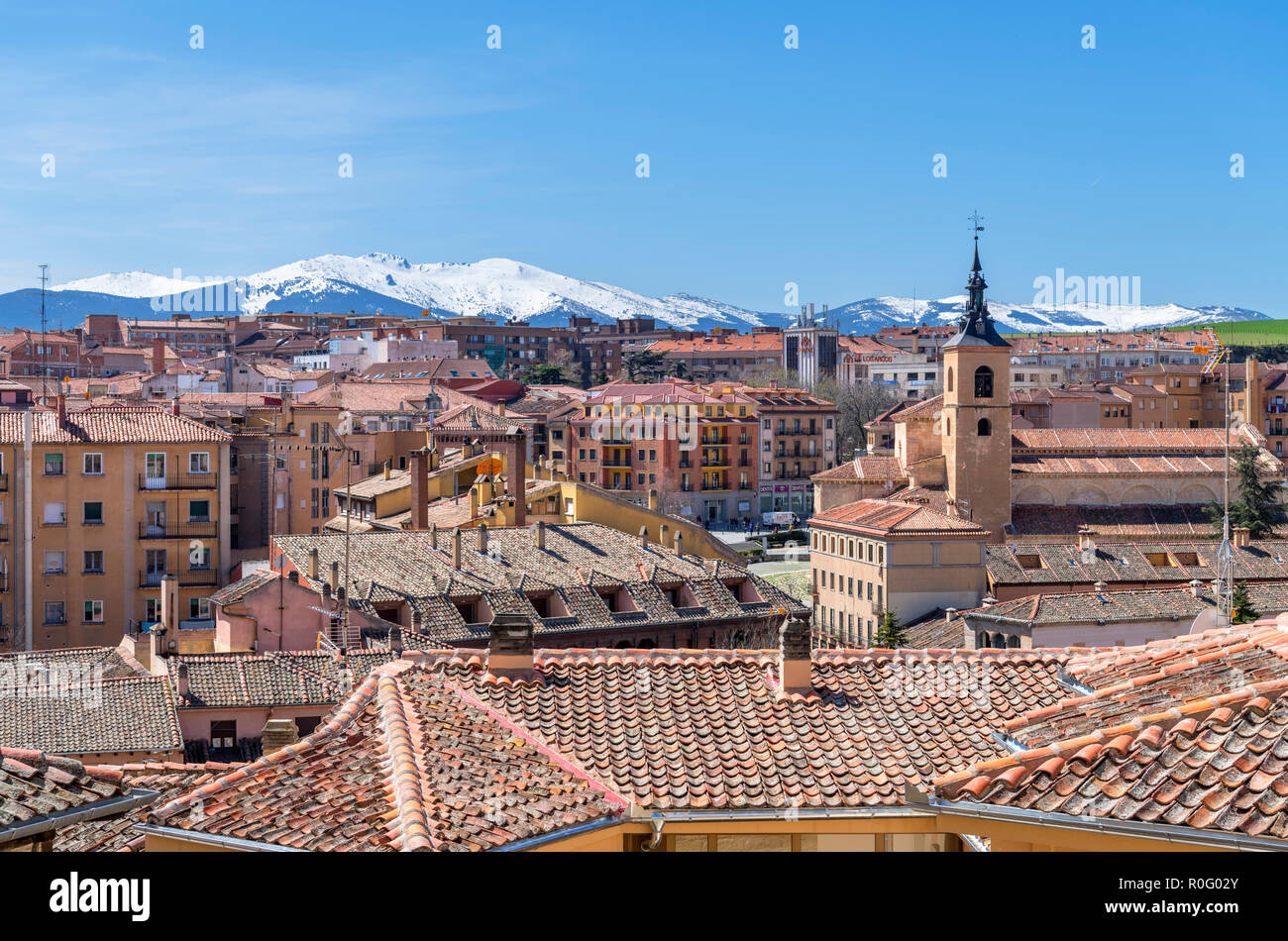 Rooftops snow hi-res stock photography and images - Alamy