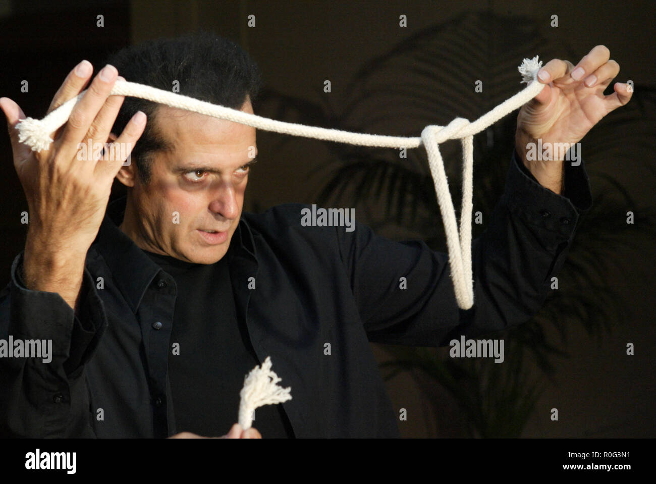 David copperfield magician show hi-res stock photography and images - Alamy