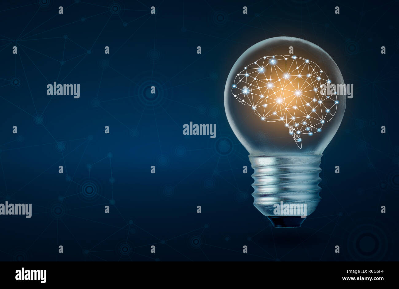 Brain icon with lightbulb hi-res stock photography and images - Alamy