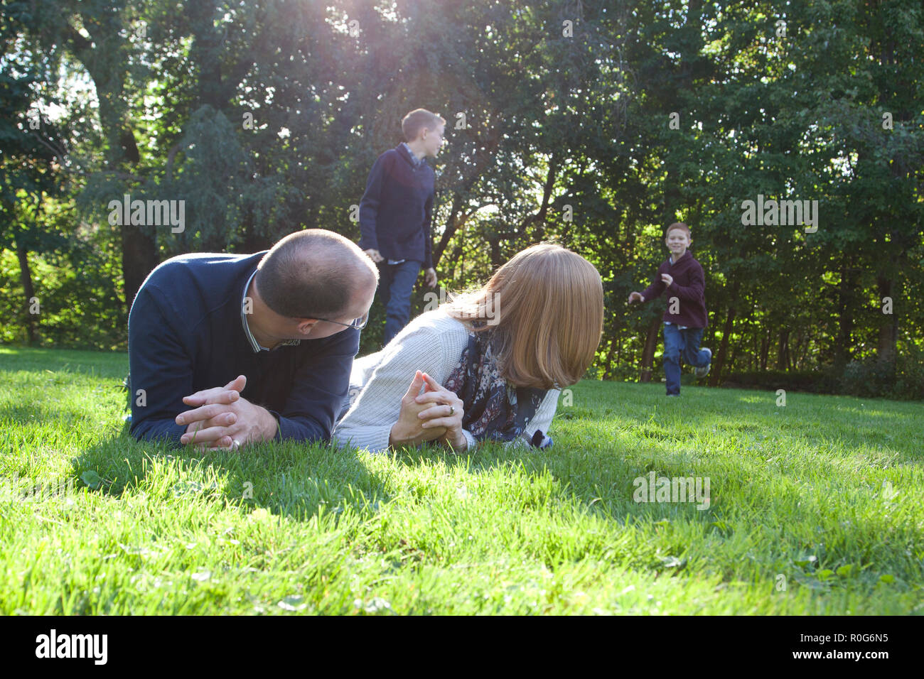 Mom, dad, and child hi-res stock photography and images - Alamy