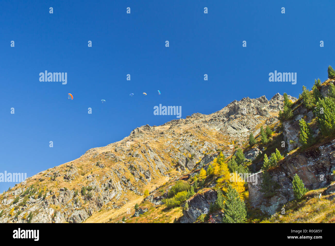 Extensive cable car system hi-res stock photography and images - Alamy