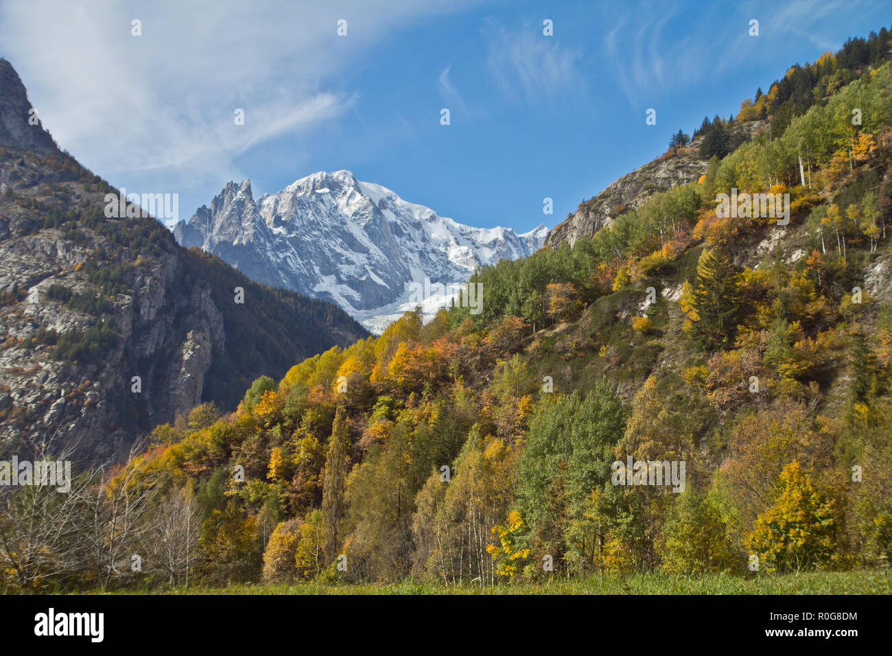 Extensive cable car system hi-res stock photography and images - Alamy