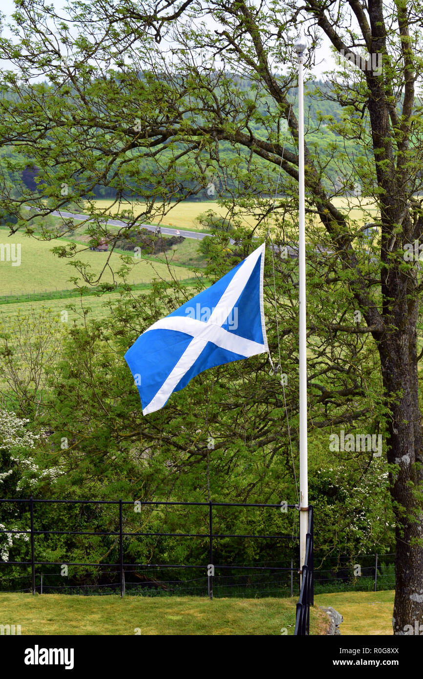 Scottish flag of st andrew hi-res stock photography and images - Alamy