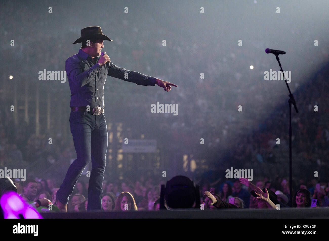 Tight jeans boy hi-res stock photography and images - Alamy