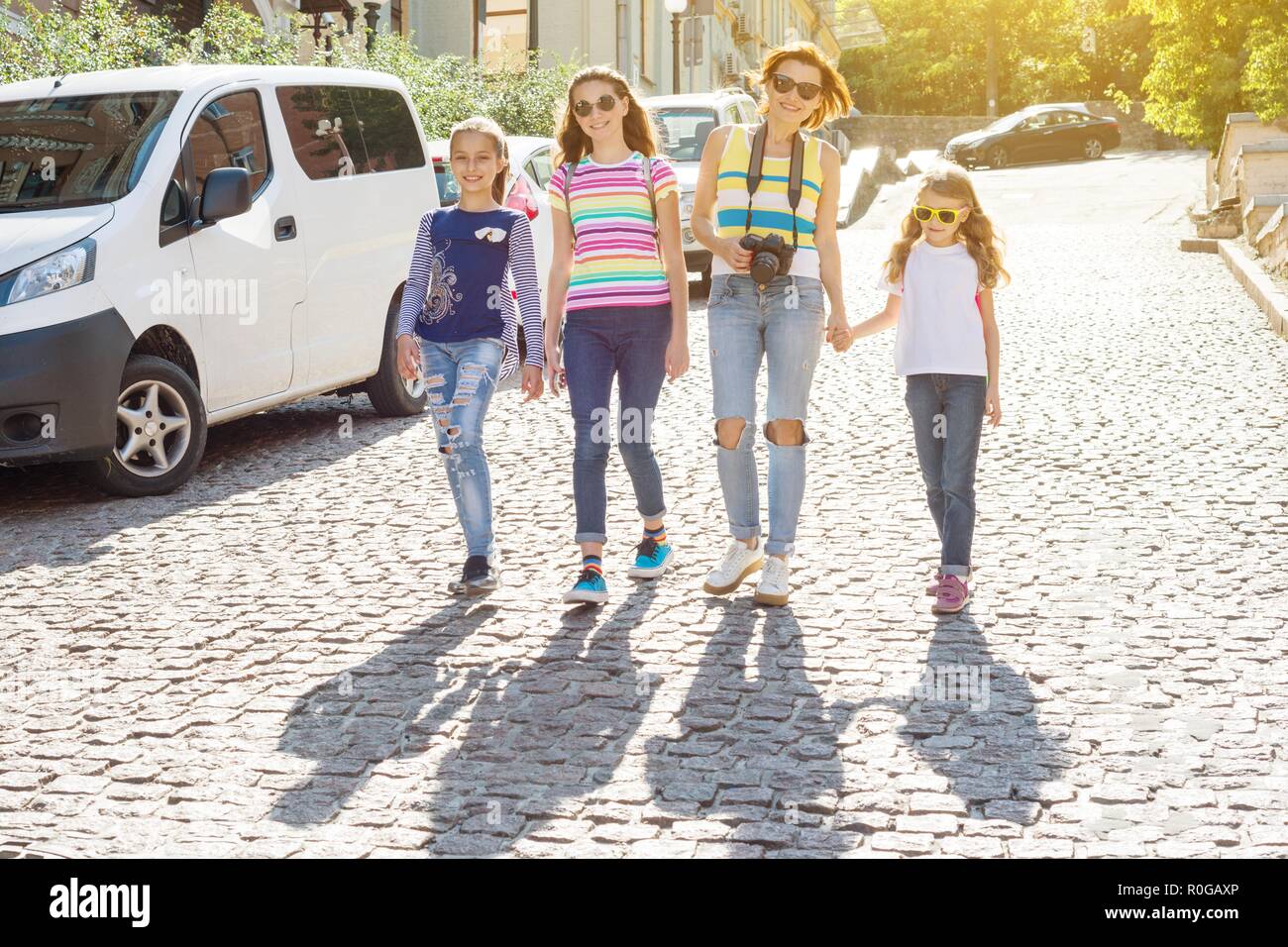 School children walking excursion hi-res stock photography and images ...
