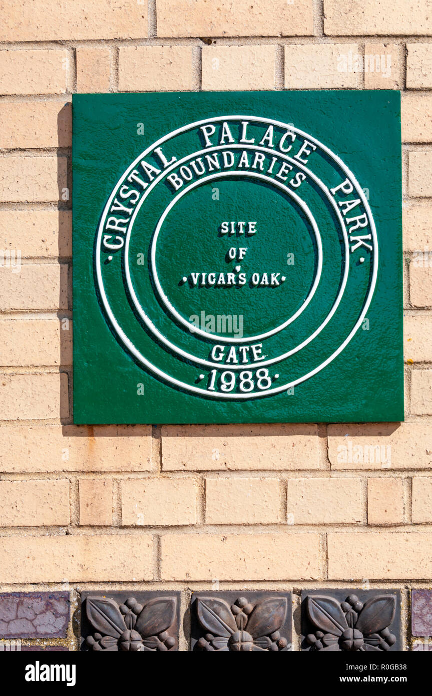 Vicars oak hi-res stock photography and images - Alamy