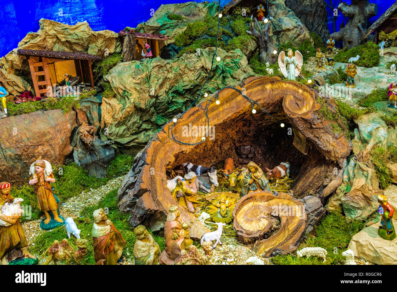 Baby Jesus, Saint Joseph and the Blessed Virgin Mary in Nativity Scene ...