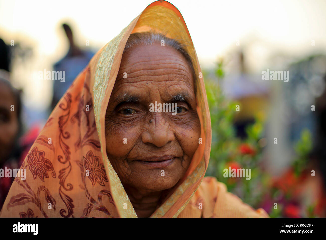 Close up beautiful village woman hi-res stock photography and images ...