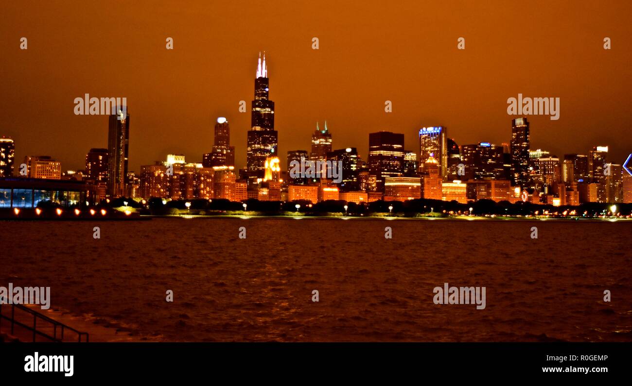 Chicago skyline is one of the tallest skylines in the world, boasting 4 ...