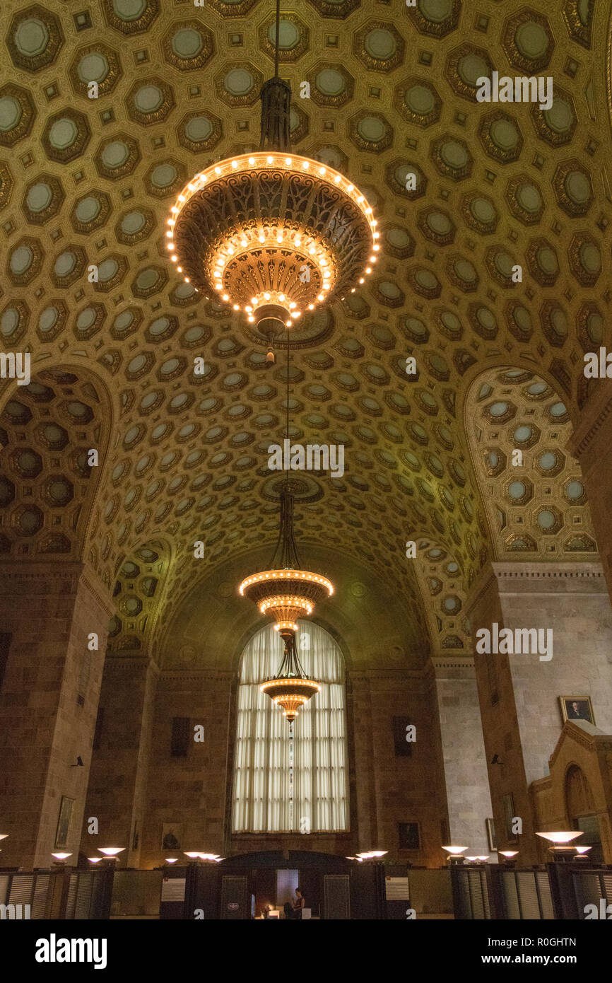 Old bank interior hi-res stock photography and images - Alamy