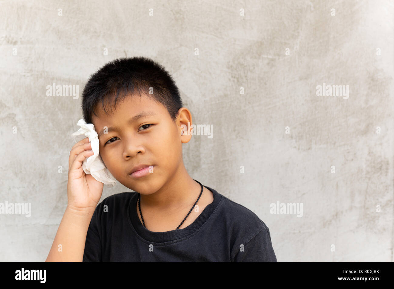 Sweat face boy hi-res stock photography and images - Alamy