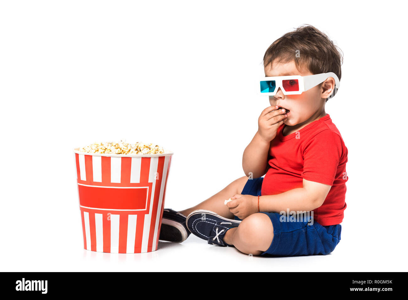 Boy eating popcorn 3d hi-res stock photography and images - Alamy