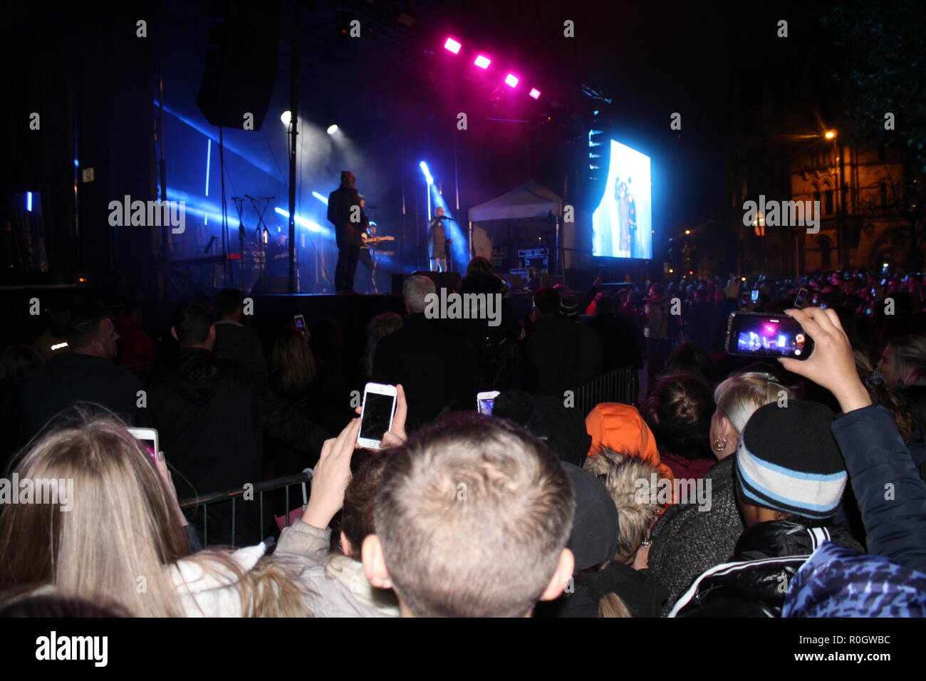 Smart phone at a music concert - Watching a performance through a cell ...