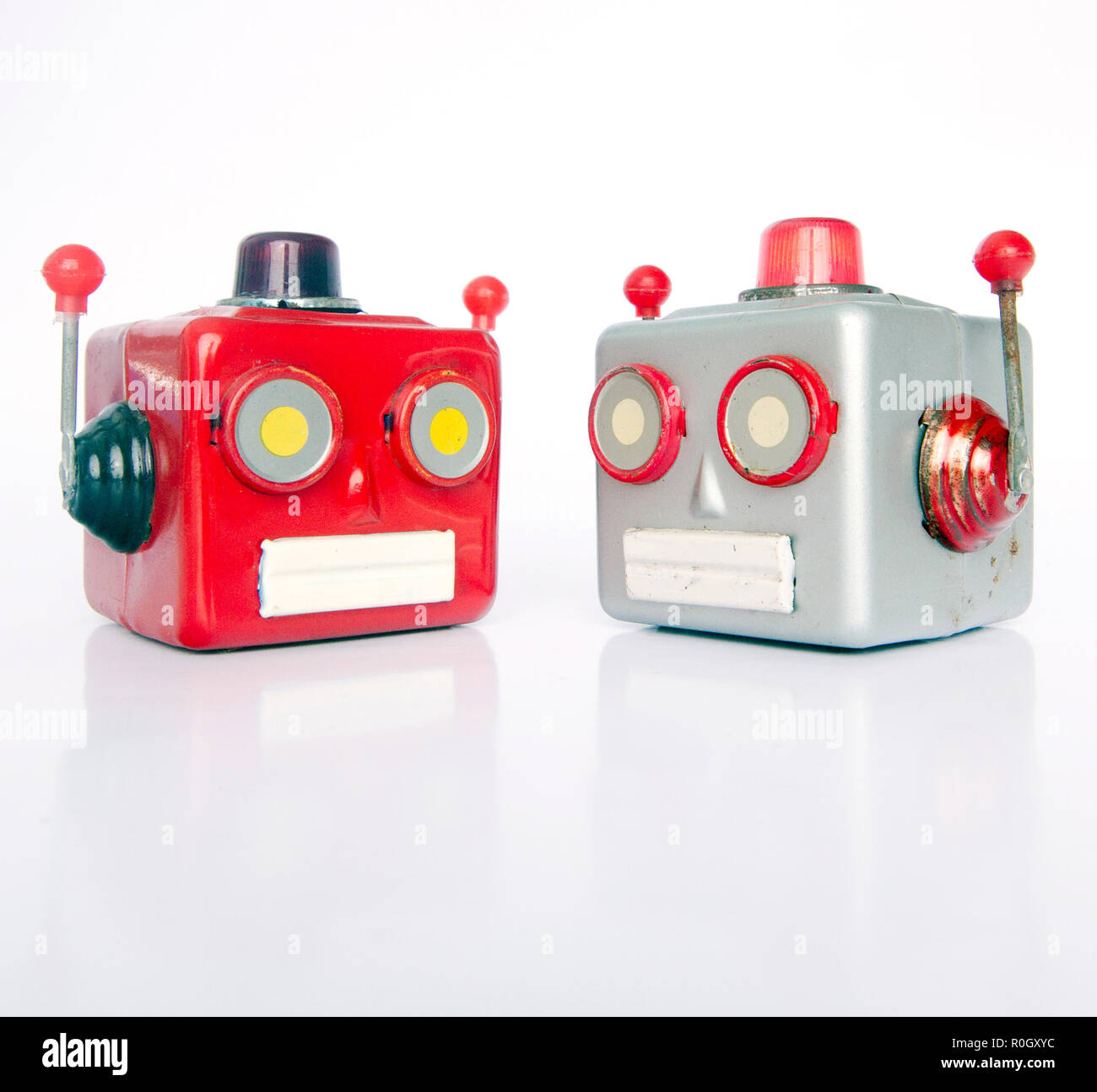 Futuristic heads talking hi-res stock photography and images - Alamy