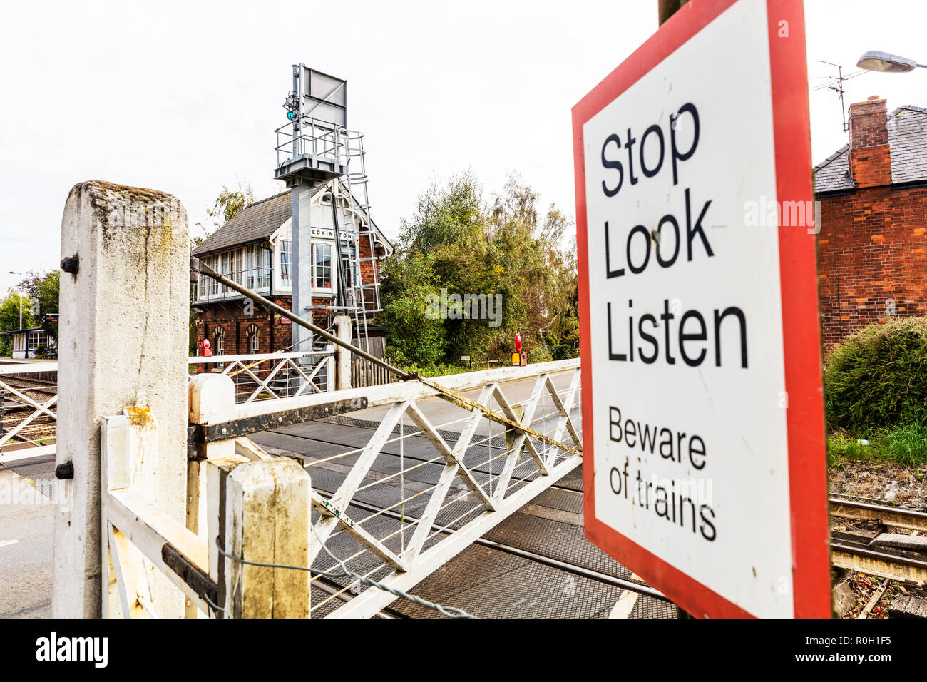 Stop look listen sign hi-res stock photography and images - Alamy