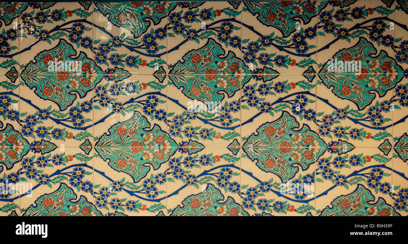 Floral art pattern example of the Ottoman time Stock Photo - Alamy