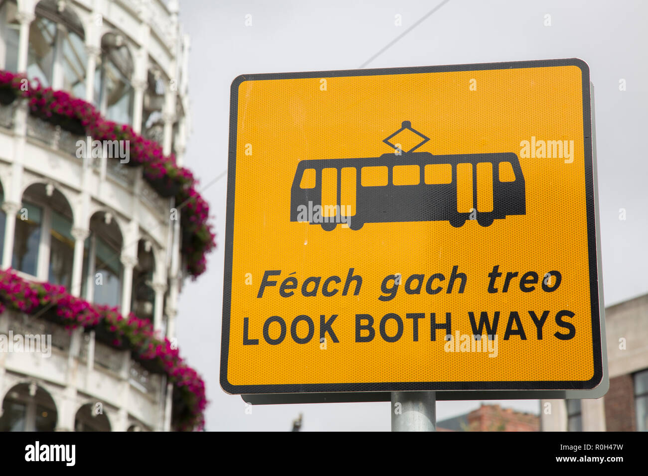 Gaelic warning sign hi-res stock photography and images - Alamy